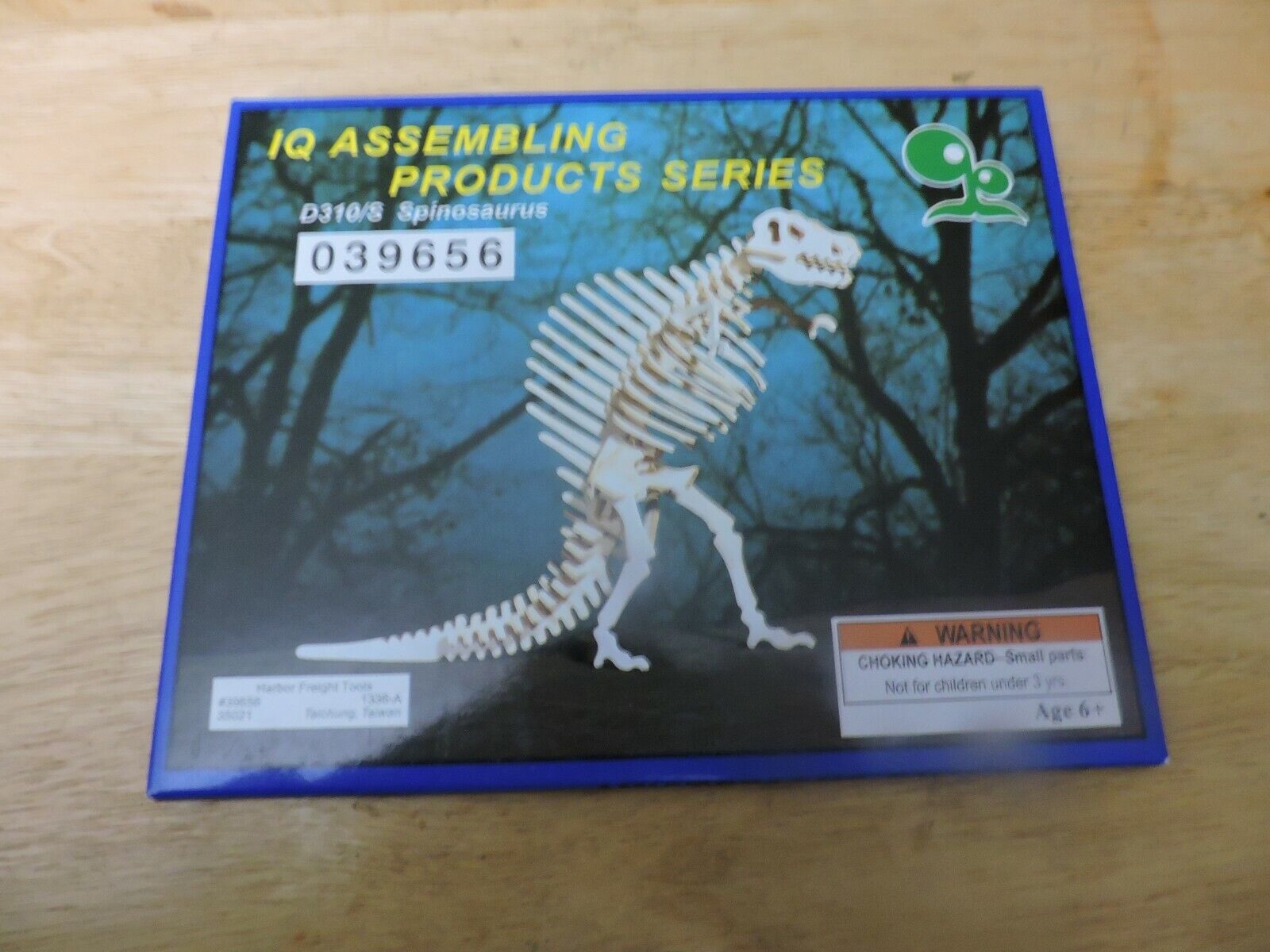 IQ Assembling Products Series Spinosaurus Model – Juniors Variety Store